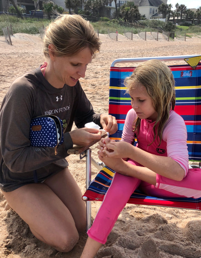 How to Treat a Bee Sting On-The-Go with a Cute Personal First Aid Kit ...